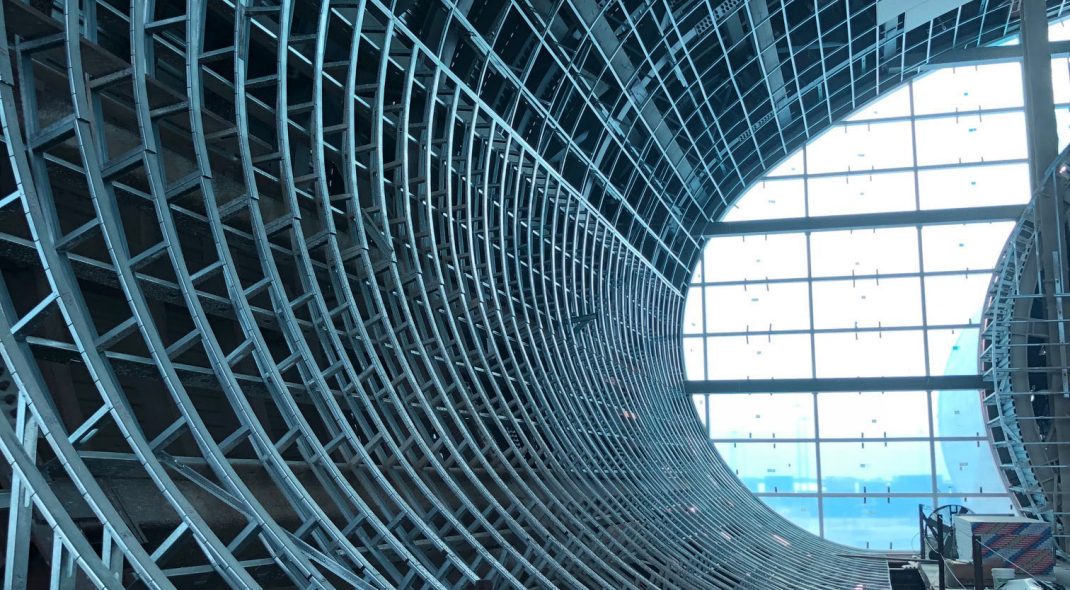 Curvy Cruise Ship Terminal | Armstrong Ceiling Solutions – Commercial