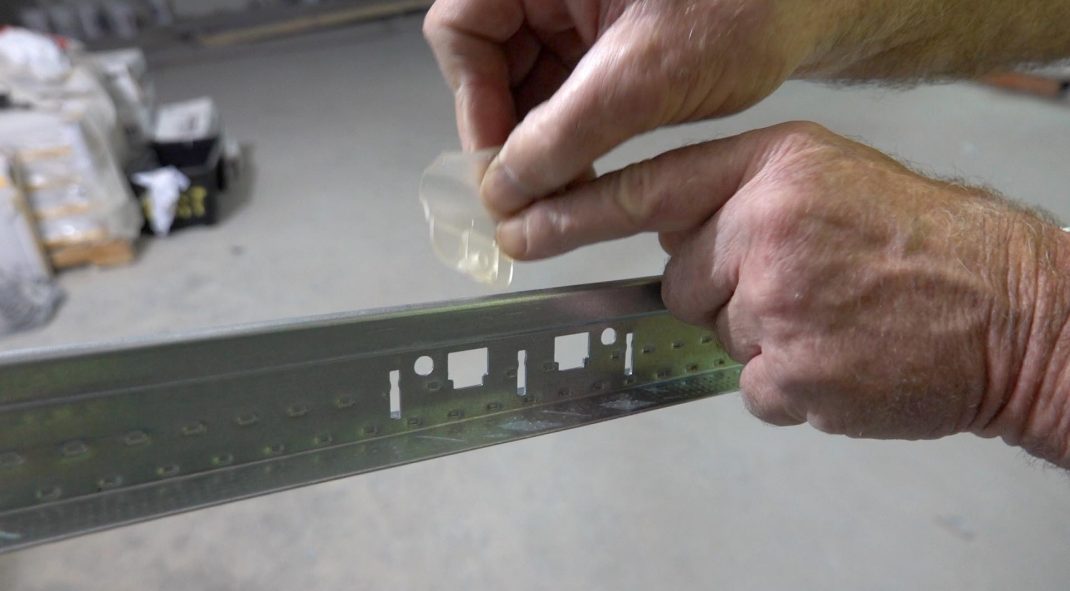Impact Isolation Clip (IIC) | Armstrong Ceiling Solutions – Commercial