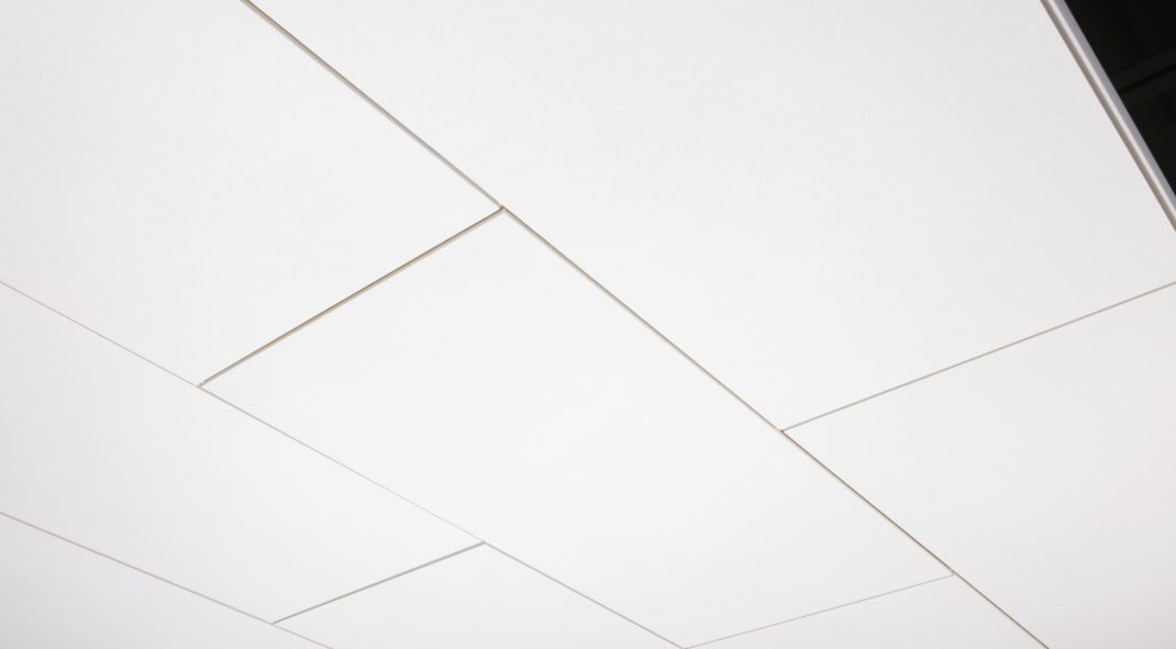 Sloped, Faceted, Staggered & Layered Installations | Armstrong Ceiling ...