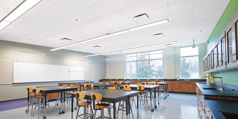 Classroom Acoustics | Armstrong Ceiling Solutions – Commercial