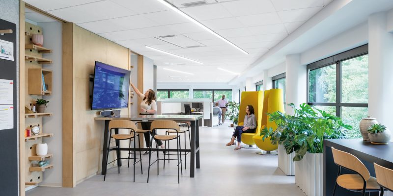 Armstrong Ceiling Solutions – Commercial | Ceiling, Grid & Wall Solutions