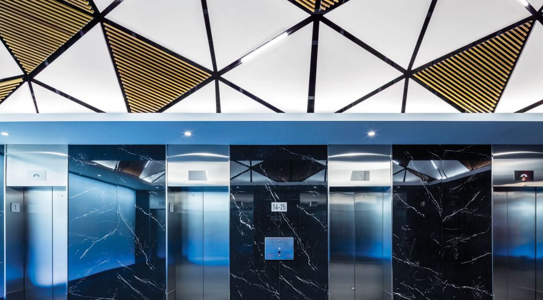 1010 Sherbrooke West | Office Lobby | Armstrong Ceiling Solutions ...