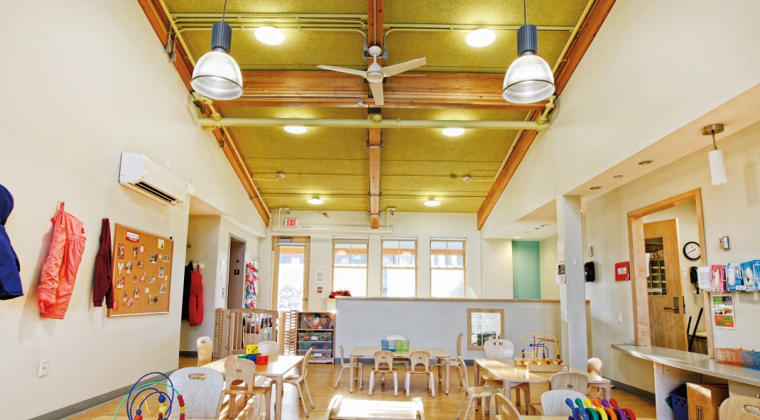 TECTUM Roof Deck | Photo Gallery | Armstrong Ceiling Solutions – Commercial